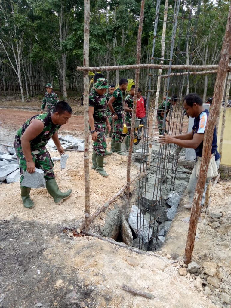 Satgas TMMD Ke 106 Kodim 0414/Belitung Di Perkuat Pasukan Yonif 141 ...